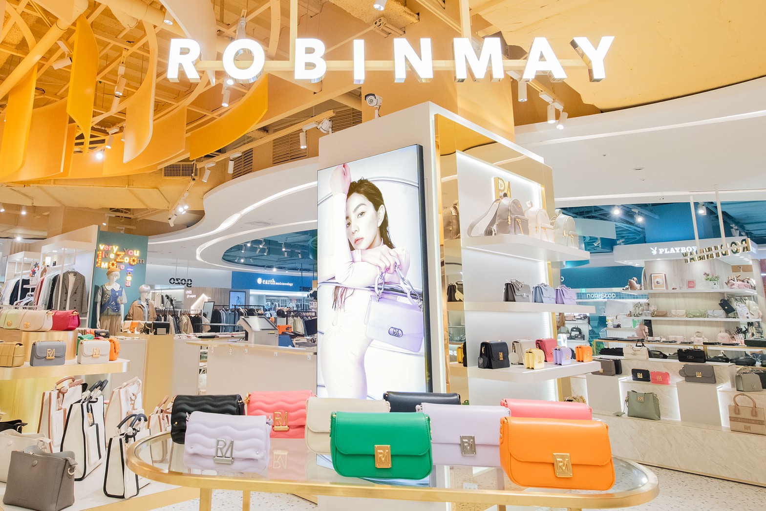 4F｜ROBINMAY - 漢神巨蛋